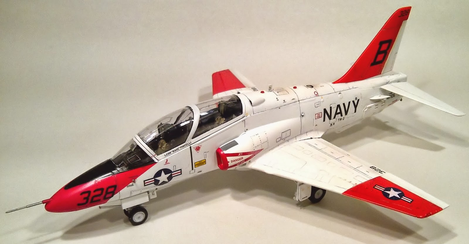 KINETIC K-48057 1/48 美國.海軍 '尼米茲'航空母艦甲板組/含T-45教練機+MD-3作業車輛+人物+甲板 @@_1/48 ...