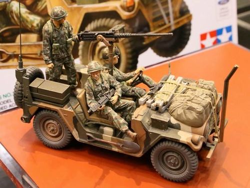 TAMIYA 35332 1/35美國.陸軍 M-151A2 福特汽車1/4噸通用卡車/1983年.入侵格瑞那達戰役塗裝式樣_1/35_輪型 ...
